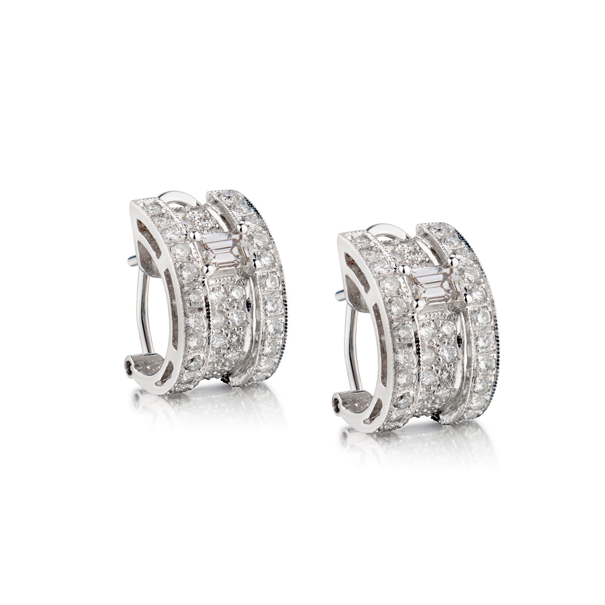18kt White Gold Diamond Huggies. Earrings 1.65ct Tw – Van Rijk