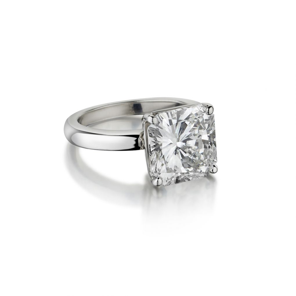 5.39 Carat Square Radiant Cut Diamond Ring. GIA – Van Rijk