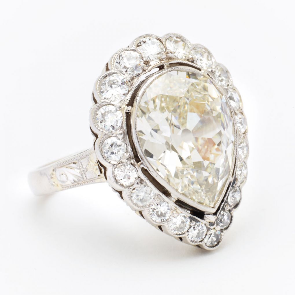 Impressive Vintage Edwardian 4.53 Carat Pear Shaped Diamond Ring. Circ ...